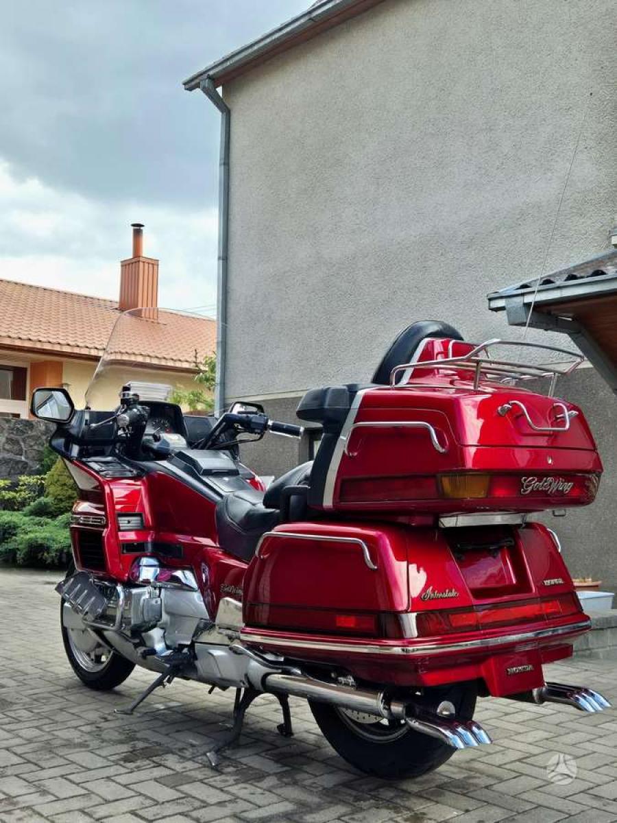 Honda Goldwing 1993 in Prienai, with an engine capacity of 1.50 L and mileage of 74 thousand km for 4000 €, photo 7 on AUTOMOTO.COM.LV