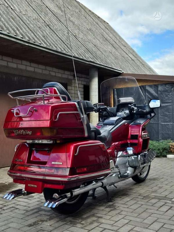 Honda Goldwing 1993 Prienai, ar dzinēja tilpumu 1.50 L un nobraukumu 74 tūkst. km par 4000 €, foto 8 vietnē AUTOMOTO.COM.LV