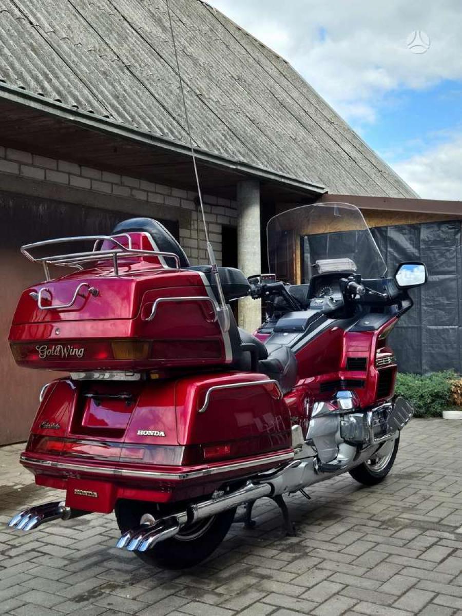 Honda Goldwing 1993 in Prienai, with an engine capacity of 1.50 L and mileage of 74 thousand km for 4000 €, photo 8 on AUTOMOTO.COM.LV