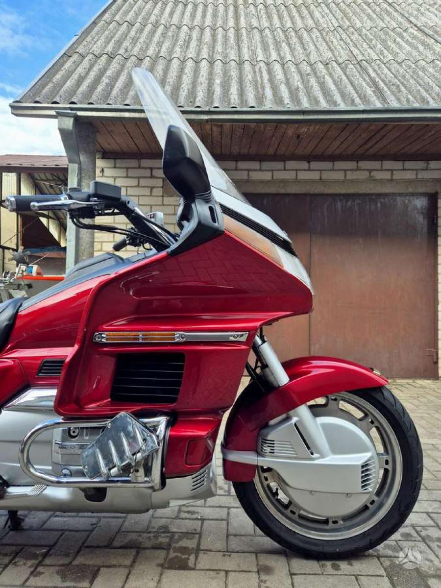 Honda Goldwing 1993 in Prienai, with an engine capacity of 1.50 L and mileage of 74 thousand km for 4000 €, photo 12 on AUTOMOTO.COM.LV