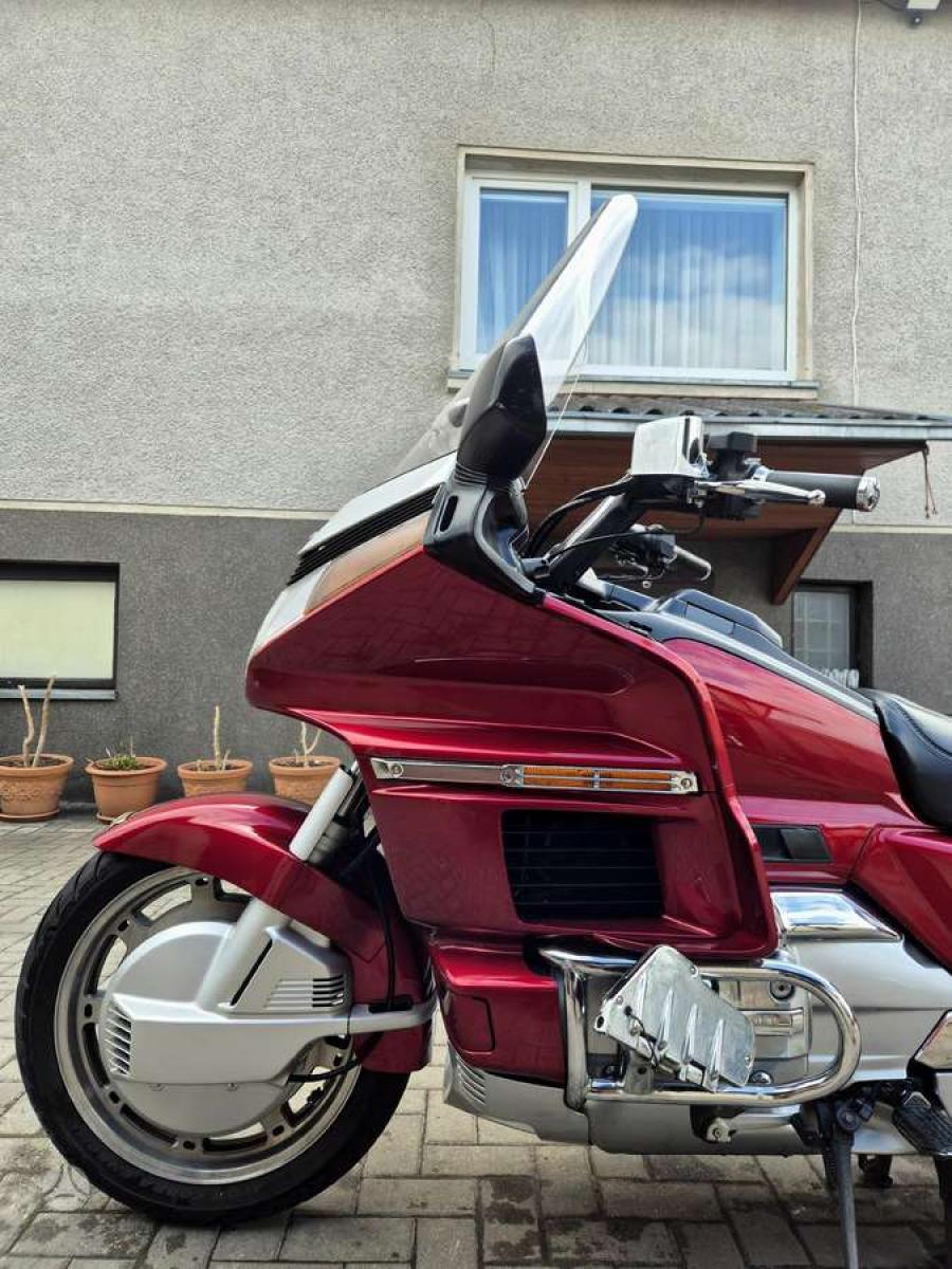 Honda Goldwing 1993 in Prienai, with an engine capacity of 1.50 L and mileage of 74 thousand km for 4000 €, photo 13 on AUTOMOTO.COM.LV