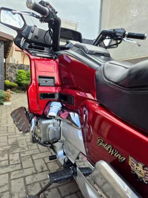 Honda Goldwing 1993 in Prienai, with an engine capacity of 1.50 L and mileage of 74 thousand km for 4000 €, photo 17 on AUTOMOTO.COM.LV
