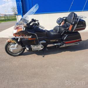 Honda Goldwing 1996 in Saldus, with an engine capacity of 1.50 L and mileage of 0 thousand km for 4690 €, photo 2 on AUTOMOTO.COM.LV