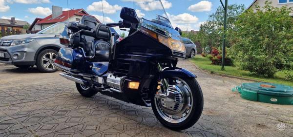 Honda Goldwing 2000 Viļņa, ar dzinēja tilpumu 1.50 L un nobraukumu 120 tūkst. km par 6400 €, foto 1 vietnē AUTOMOTO.COM.LV