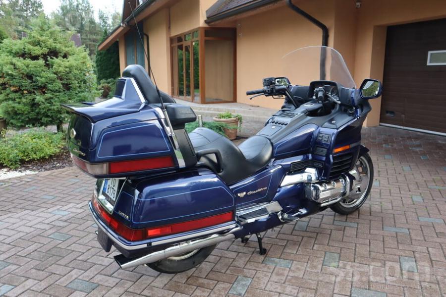 Honda Goldwing 2000 in Jelgava, with an engine capacity of 1.50 L and mileage of 0 thousand km for 6650 €, photo 6 on AUTOMOTO.COM.LV