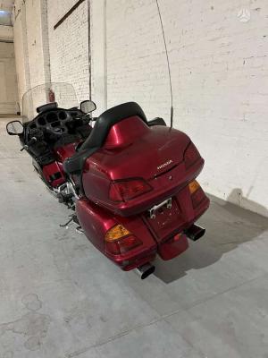 Honda Goldwing 2003 in Siauliai, with an engine capacity of 1.80 L and mileage of 59 thousand km for 4303 €, photo 19 on AUTOMOTO.COM.LV