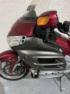 Honda Goldwing 2003 in Siauliai, with an engine capacity of 1.80 L and mileage of 59 thousand km for 4303 €, photo 24 on AUTOMOTO.COM.LV