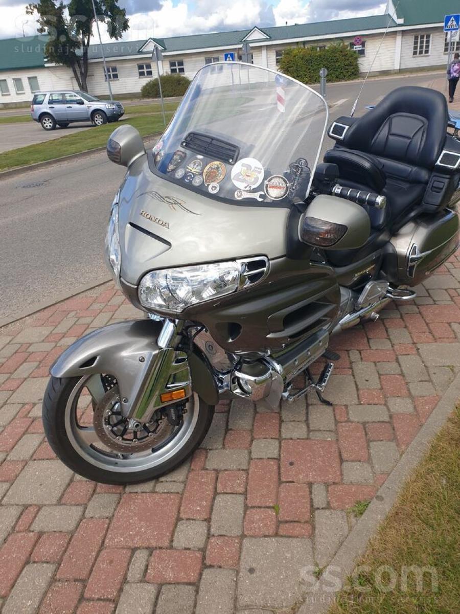 Хонда Goldwing 2003 в Даугавпилс, объемом двигателя 1.83 л и пробегом 0 тыс. км за 7000 €, фото 5 на AUTOMOTO.COM.LV