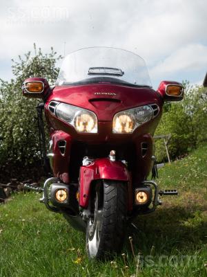 Honda Goldwing 2004 in Aizkraukle, with an engine capacity of 1.83 L and mileage of 0 thousand km for 10200 €, photo 5 on AUTOMOTO.COM.LV