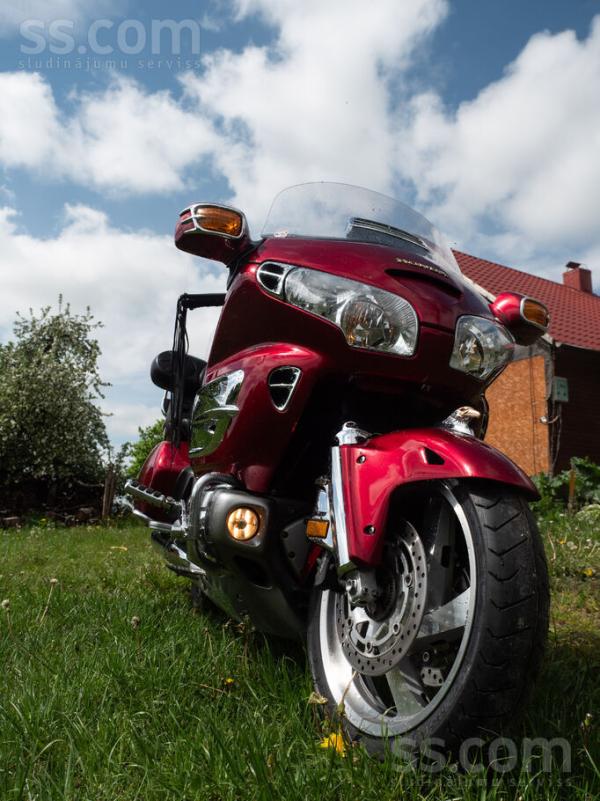 Honda Goldwing 2004 in Aizkraukle, with an engine capacity of 1.83 L and mileage of 0 thousand km for 10200 €, photo 5 on AUTOMOTO.COM.LV