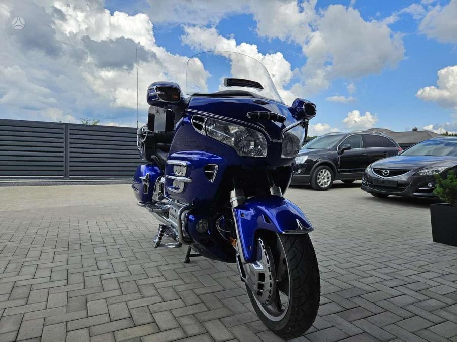 Хонда Goldwing 2005 в Таураге, объемом двигателя 1.83 л и пробегом 106 тыс. км за 7900 €, фото 3 на AUTOMOTO.COM.LV