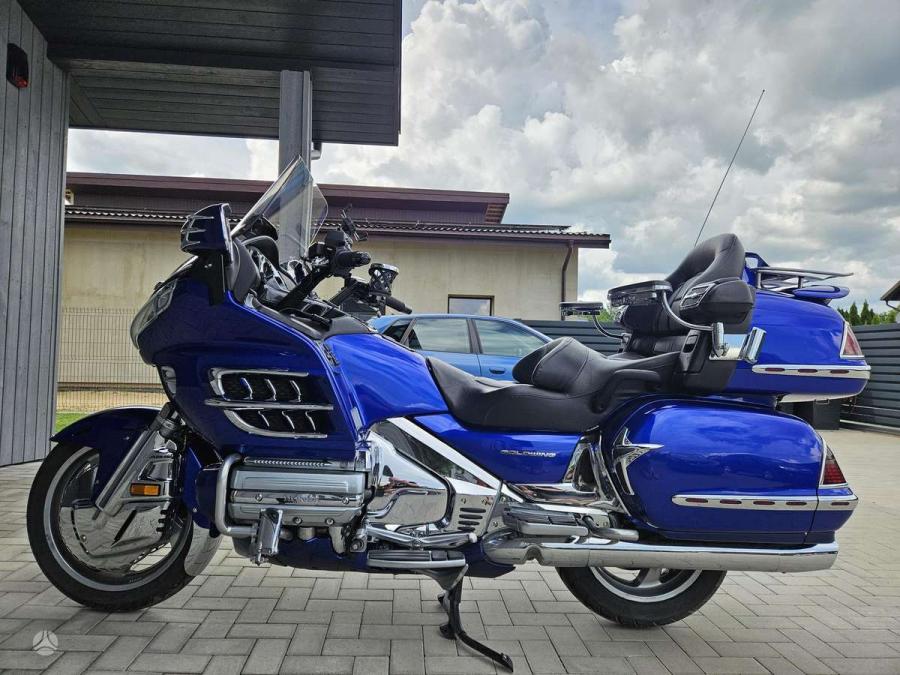 Хонда Goldwing 2005 в Таураге, объемом двигателя 1.83 л и пробегом 106 тыс. км за 7900 €, фото 5 на AUTOMOTO.COM.LV