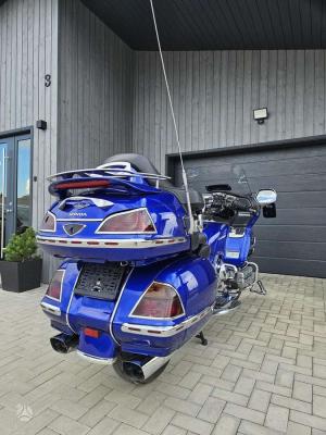 Хонда Goldwing 2005 в Таураге, объемом двигателя 1.83 л и пробегом 106 тыс. км за 7900 €, фото 8 на AUTOMOTO.COM.LV