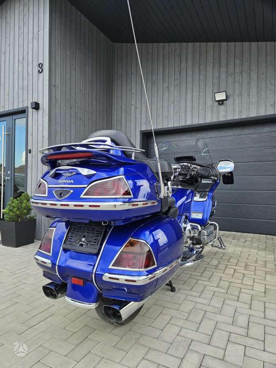 Хонда Goldwing 2005 в Таураге, объемом двигателя 1.83 л и пробегом 106 тыс. км за 7900 €, фото 8 на AUTOMOTO.COM.LV