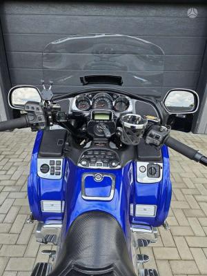 Хонда Goldwing 2005 в Таураге, объемом двигателя 1.83 л и пробегом 106 тыс. км за 7900 €, фото 12 на AUTOMOTO.COM.LV