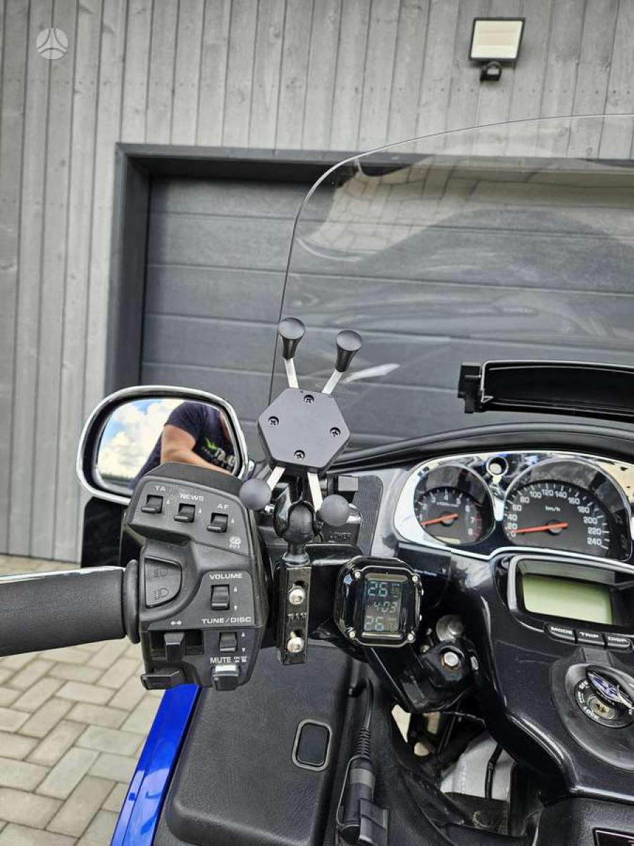 Хонда Goldwing 2005 в Таураге, объемом двигателя 1.83 л и пробегом 106 тыс. км за 7900 €, фото 14 на AUTOMOTO.COM.LV