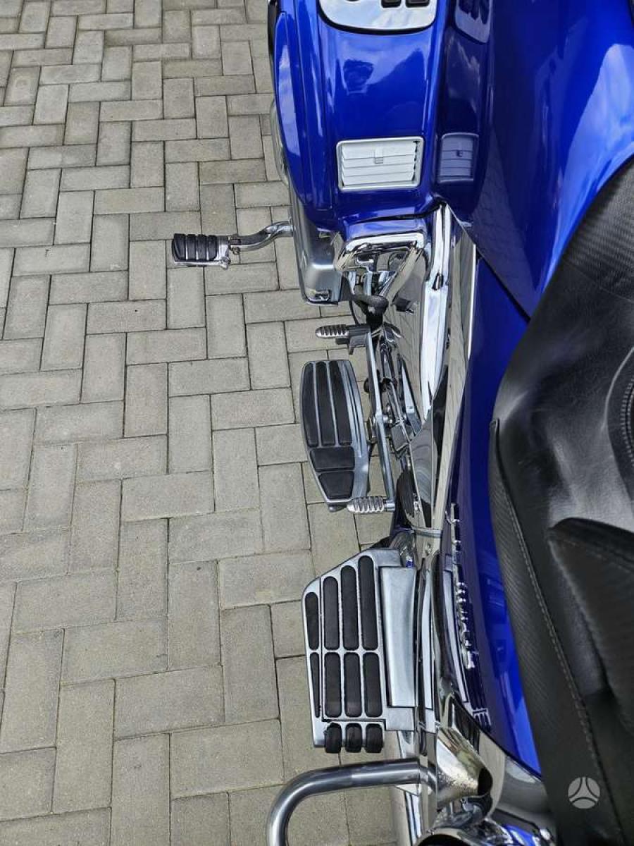 Хонда Goldwing 2005 в Таураге, объемом двигателя 1.83 л и пробегом 106 тыс. км за 7900 €, фото 16 на AUTOMOTO.COM.LV