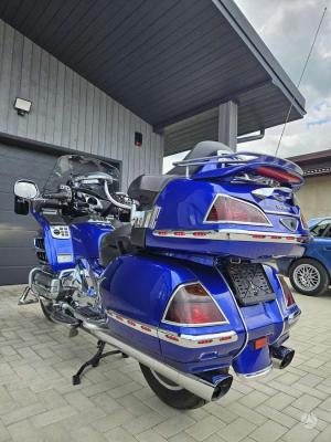 Хонда Goldwing 2005 в Таураге, объемом двигателя 1.83 л и пробегом 106 тыс. км за 7900 €, фото 23 на AUTOMOTO.COM.LV