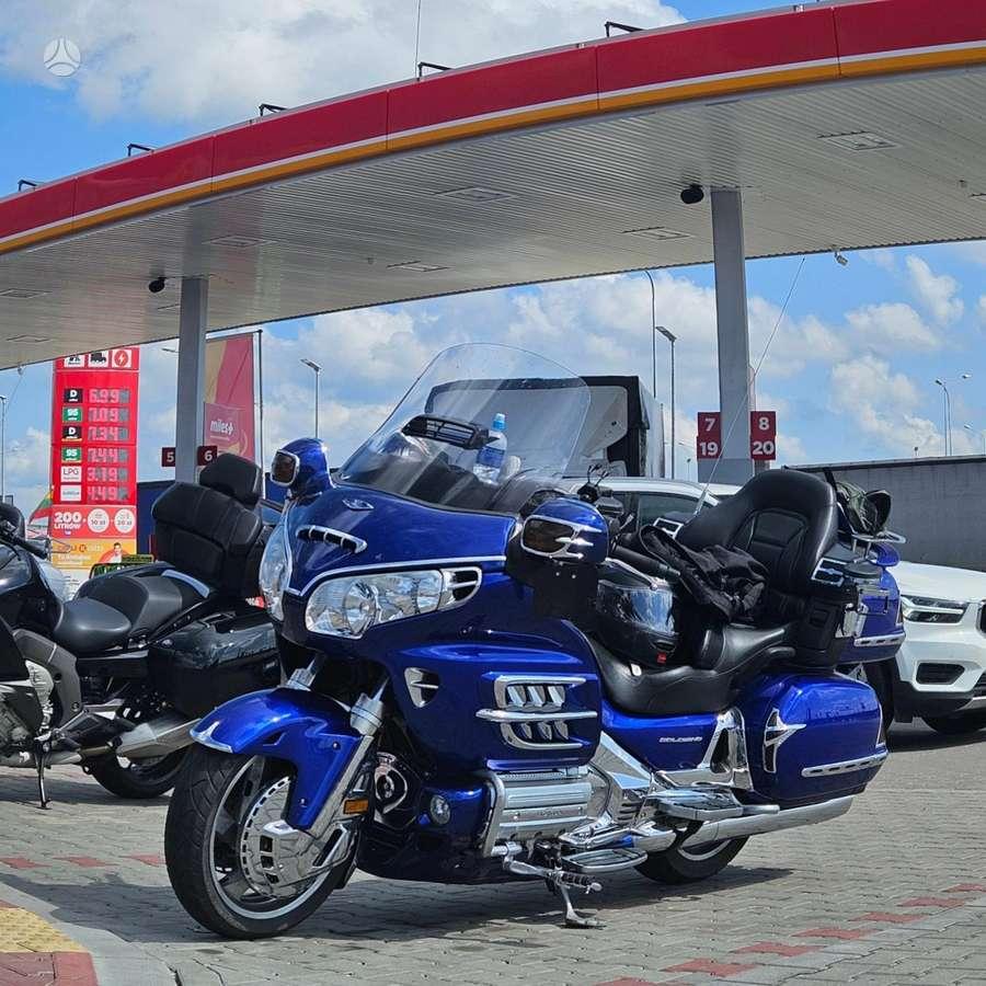 Хонда Goldwing 2005 в Таураге, объемом двигателя 1.83 л и пробегом 106 тыс. км за 7900 €, фото 27 на AUTOMOTO.COM.LV