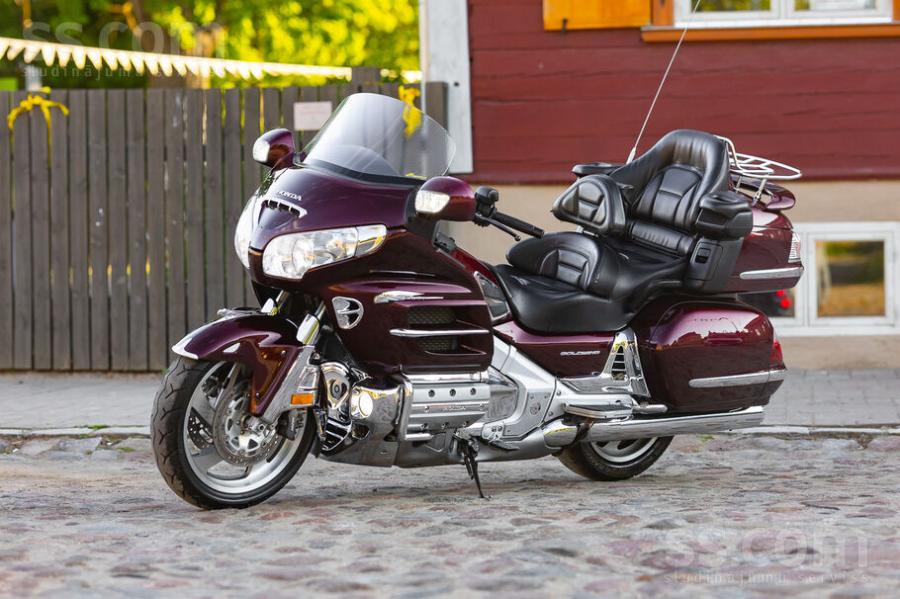 Хонда Goldwing 2006 в Елгава, объемом двигателя 1.80 л и пробегом 0 тыс. км за 9990 €, фото 4 на AUTOMOTO.COM.LV