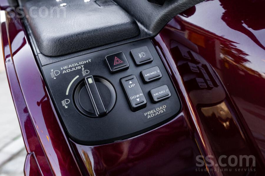 Хонда Goldwing 2006 в Елгава, объемом двигателя 1.80 л и пробегом 0 тыс. км за 9990 €, фото 8 на AUTOMOTO.COM.LV