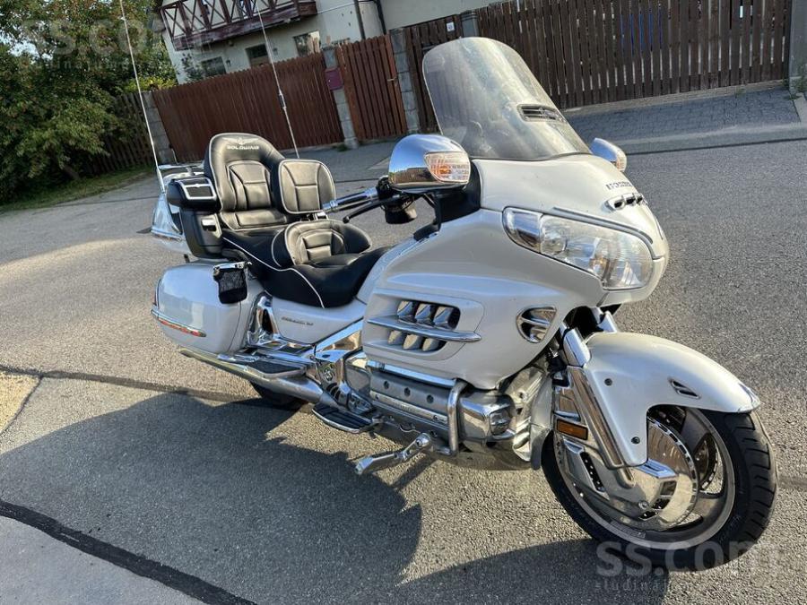 Honda Goldwing 2006 Rīga, ar dzinēja tilpumu 1.80 L un nobraukumu 0 tūkst. km par 9600 €, foto 1 vietnē AUTOMOTO.COM.LV