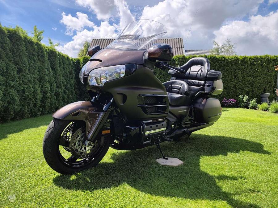 Honda Goldwing 2011 Ukmergė, ar dzinēja tilpumu 0.00 L un nobraukumu 56 tūkst. km par 8900 €, foto 3 vietnē AUTOMOTO.COM.LV
