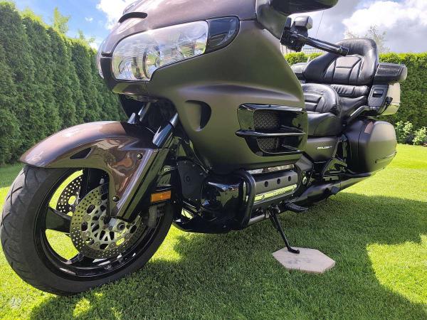 Honda Goldwing 2011 Ukmergė, ar dzinēja tilpumu 0.00 L un nobraukumu 56 tūkst. km par 8900 €, foto 4 vietnē AUTOMOTO.COM.LV