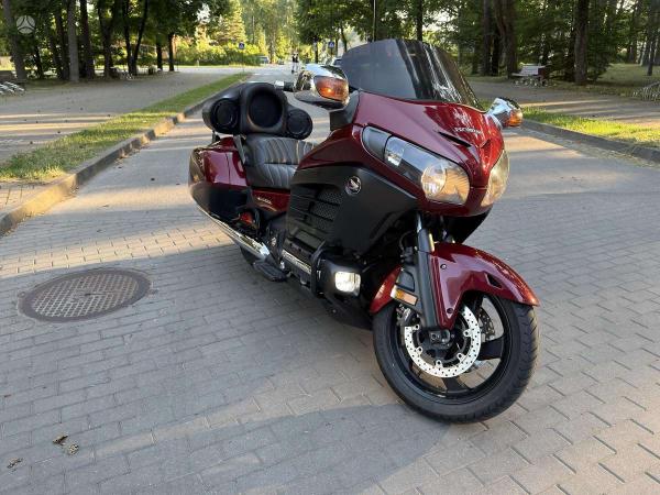 Honda Goldwing 2013 in Alytus, with an engine capacity of 1.83 L and mileage of 59 thousand km for 10800 €, photo 2 on AUTOMOTO.COM.LV