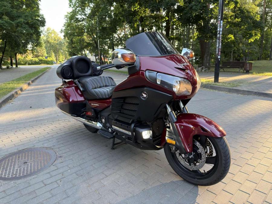 Honda Goldwing 2013 in Alytus, with an engine capacity of 1.83 L and mileage of 59 thousand km for 10800 €, photo 4 on AUTOMOTO.COM.LV