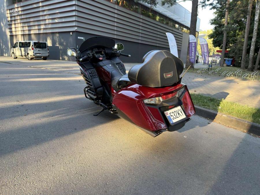 Honda Goldwing 2013 in Alytus, with an engine capacity of 1.83 L and mileage of 59 thousand km for 10800 €, photo 10 on AUTOMOTO.COM.LV