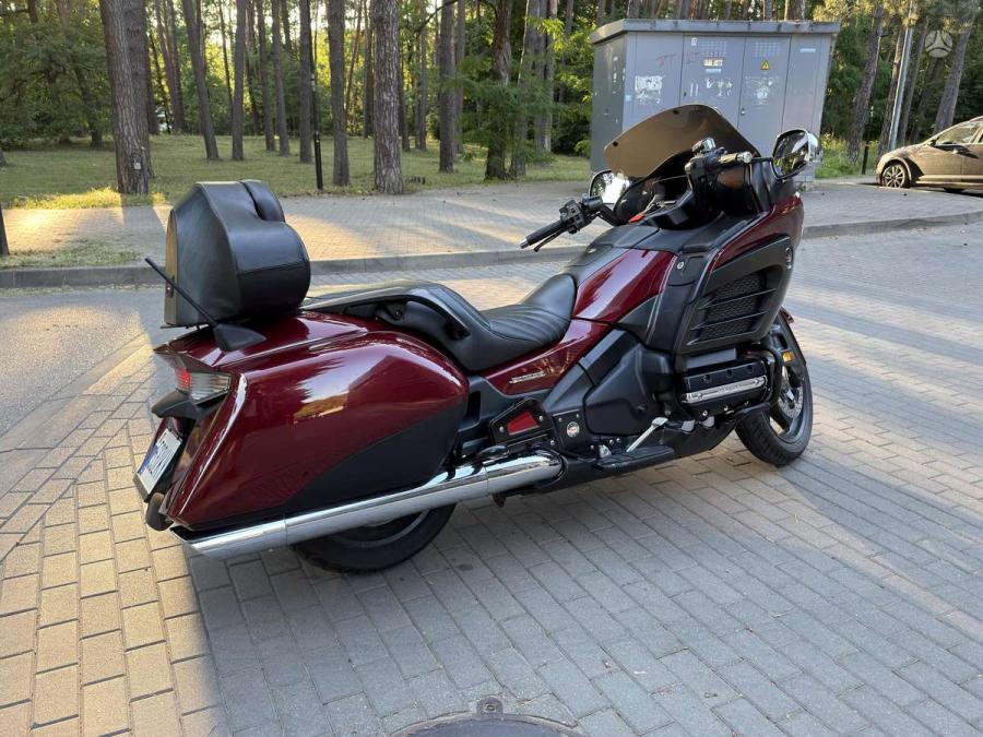 Honda Goldwing 2013 in Alytus, with an engine capacity of 1.83 L and mileage of 59 thousand km for 10800 €, photo 11 on AUTOMOTO.COM.LV