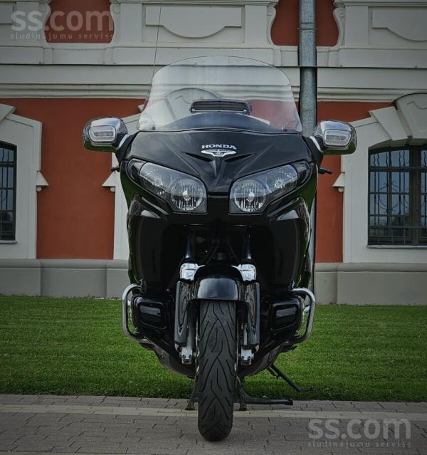 Honda Goldwing 2015 Jelgava, ar dzinēja tilpumu 1.80 L un nobraukumu 0 tūkst. km par 14900 €, foto 7 vietnē AUTOMOTO.COM.LV