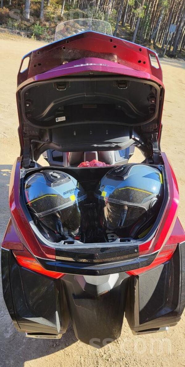Хонда Goldwing 2019 в Рига, объемом двигателя 1.80 л и пробегом 0 тыс. км за 23500 €, фото 9 на AUTOMOTO.COM.LV