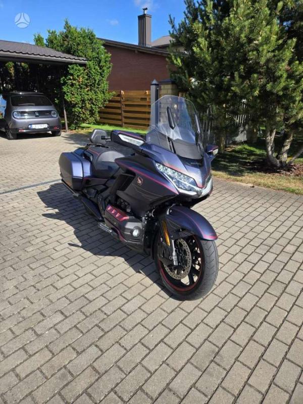 Honda Goldwing 2022 in Panevezys, with an engine capacity of 1.80 L and mileage of 28 thousand km for 22500 €, photo 4 on AUTOMOTO.COM.LV