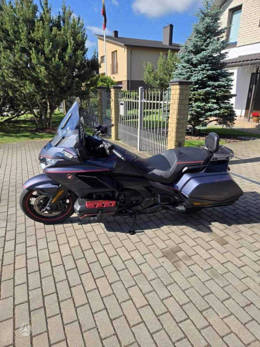 Honda Goldwing 2022 in Panevezys, with an engine capacity of 1.80 L and mileage of 28 thousand km for 22500 €, photo 9 on AUTOMOTO.COM.LV