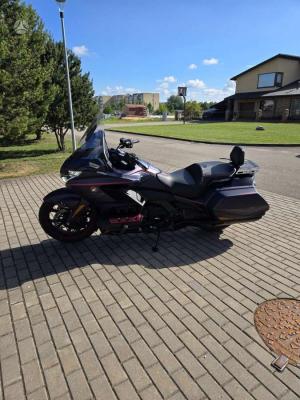 Honda Goldwing 2022 in Panevezys, with an engine capacity of 1.80 L and mileage of 28 thousand km for 22500 €, photo 10 on AUTOMOTO.COM.LV
