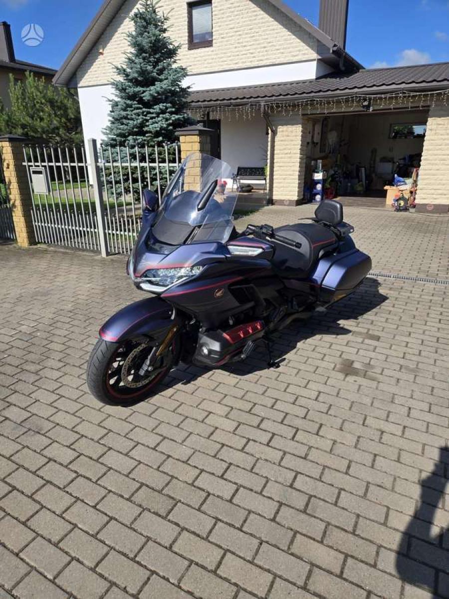 Honda Goldwing 2022 in Panevezys, with an engine capacity of 1.80 L and mileage of 28 thousand km for 22500 €, photo 11 on AUTOMOTO.COM.LV