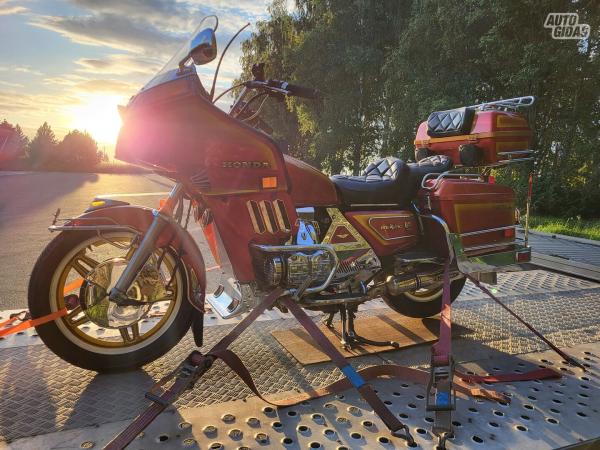 Sarkans Honda Goldwing 1983 Viļņa, ar dzinēja tilpumu 1.10 L un nobraukumu 40 tūkst. km par 2500 €, foto 1 vietnē AUTOMOTO.COM.LV