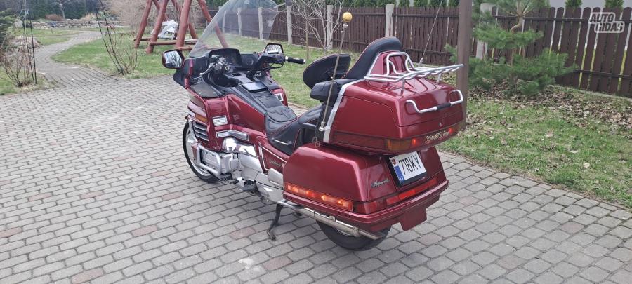 Red Honda Goldwing 1992 in Klaipeda, with an engine capacity of 1.50 L and mileage of 160 thousand km for 3500 €, photo 5 on AUTOMOTO.COM.LV