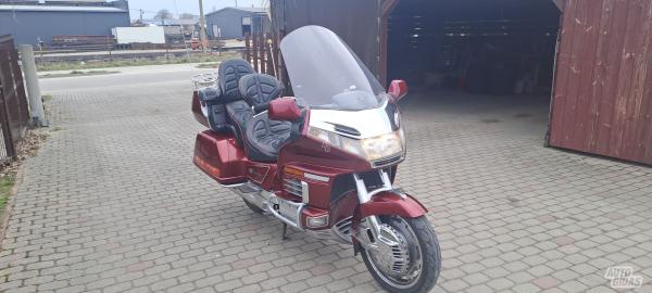 Sarkans Honda Goldwing 1992 Klaipėda, ar dzinēja tilpumu 1.50 L un nobraukumu 160 tūkst. km par 3500 €, foto 6 vietnē AUTOMOTO.COM.LV