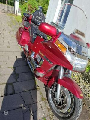 Sarkans Honda Goldwing 1994 Biržai, ar dzinēja tilpumu 0.00 L un nobraukumu 75 tūkst. km par 2999 €, foto 5 vietnē AUTOMOTO.COM.LV