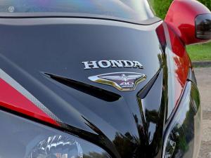 Red Honda Goldwing 2015 in Elektrenai, with an engine capacity of 1.80 L and mileage of 90 thousand km for 16700 €, photo 17 on AUTOMOTO.COM.LV
