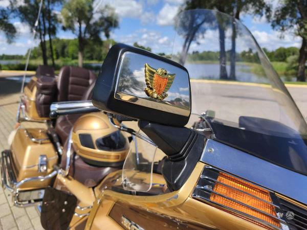 Yellow Honda Goldwing 1985 in Vilnius, with an engine capacity of 1.20 L and mileage of 81 thousand km for 4200 €, photo 2 on AUTOMOTO.COM.LV
