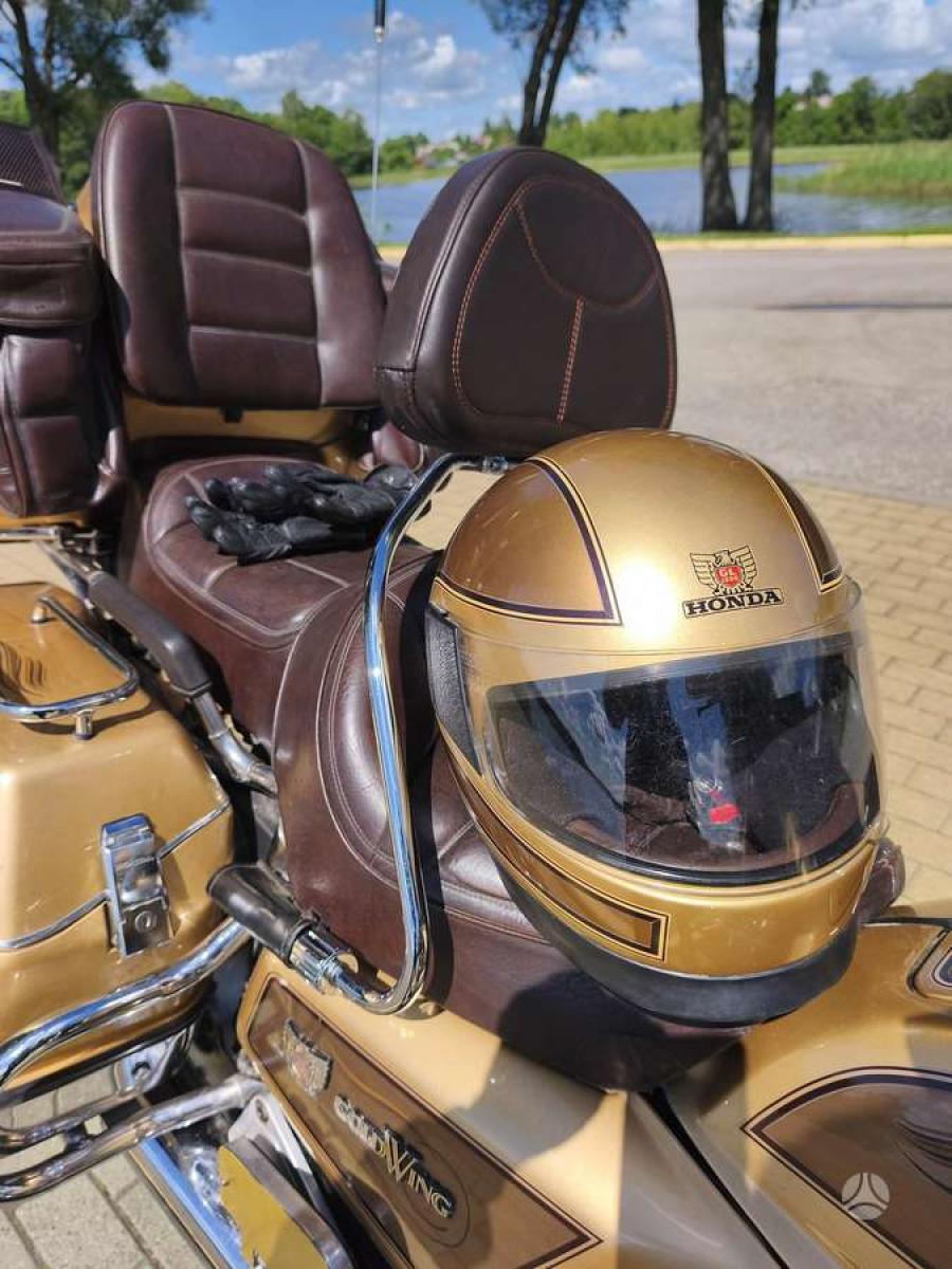 Yellow Honda Goldwing 1985 in Vilnius, with an engine capacity of 1.20 L and mileage of 81 thousand km for 4200 €, photo 6 on AUTOMOTO.COM.LV
