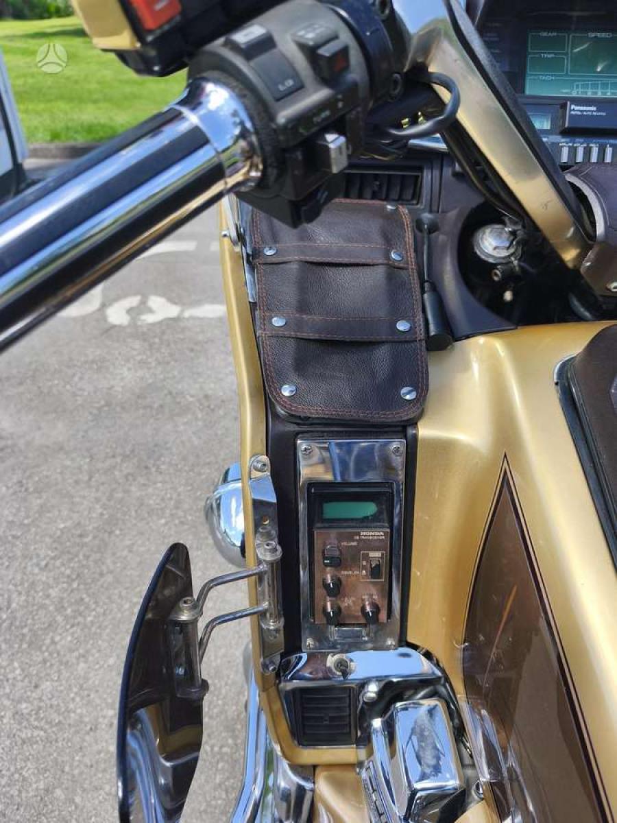 Yellow Honda Goldwing 1985 in Vilnius, with an engine capacity of 1.20 L and mileage of 81 thousand km for 4200 €, photo 12 on AUTOMOTO.COM.LV