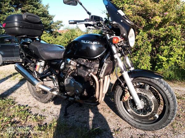 Melns Honda Hornet 2001 Šauļi, ar dzinēja tilpumu 1.20 L un nobraukumu 60 tūkst. km par 2300 €, foto 2 vietnē AUTOMOTO.COM.LV