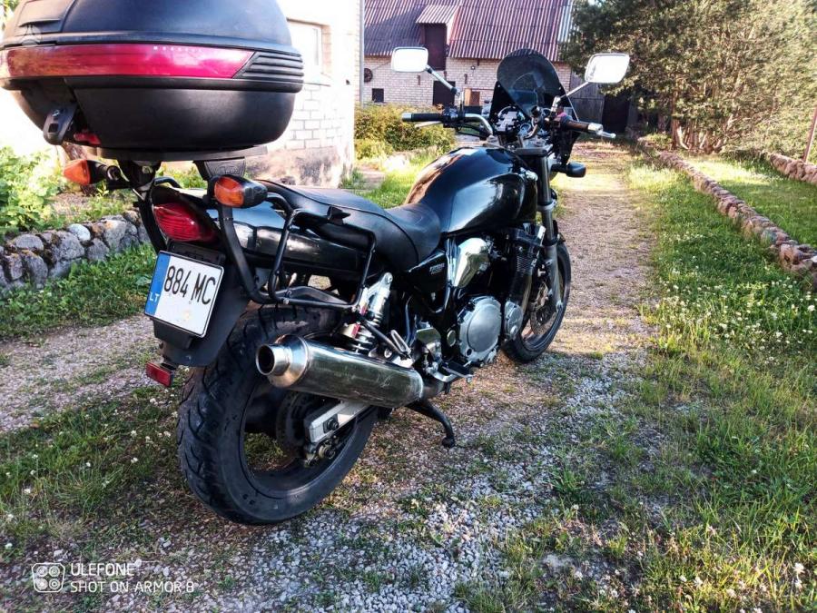 Melns Honda Hornet 2001 Šauļi, ar dzinēja tilpumu 1.20 L un nobraukumu 60 tūkst. km par 2300 €, foto 7 vietnē AUTOMOTO.COM.LV
