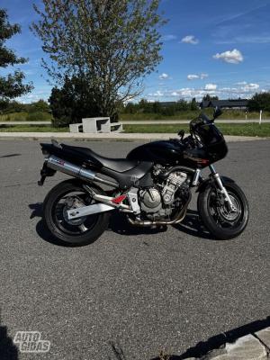 Melns Honda Hornet 2003 Klaipėda, ar dzinēja tilpumu 0.60 L un nobraukumu 20 tūkst. km par 1600 €, foto  vietnē AUTOMOTO.COM.LV