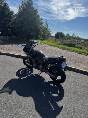 Melns Honda Hornet 2003 Klaipėda, ar dzinēja tilpumu 0.60 L un nobraukumu 20 tūkst. km par 1600 €, foto 6 vietnē AUTOMOTO.COM.LV
